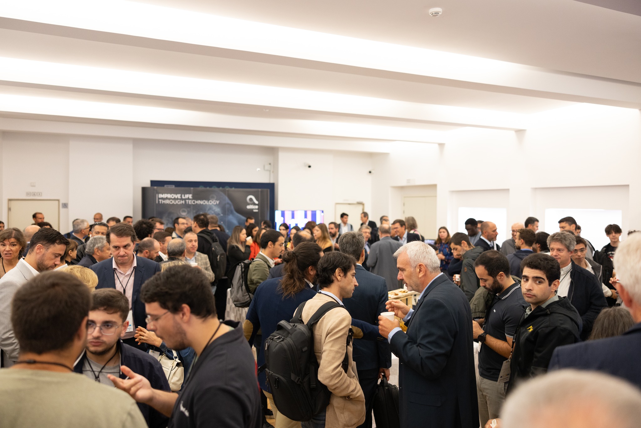 Watch online the 2nd Microelectronics Agenda Congress: Building the Future - micro-electronics.eu