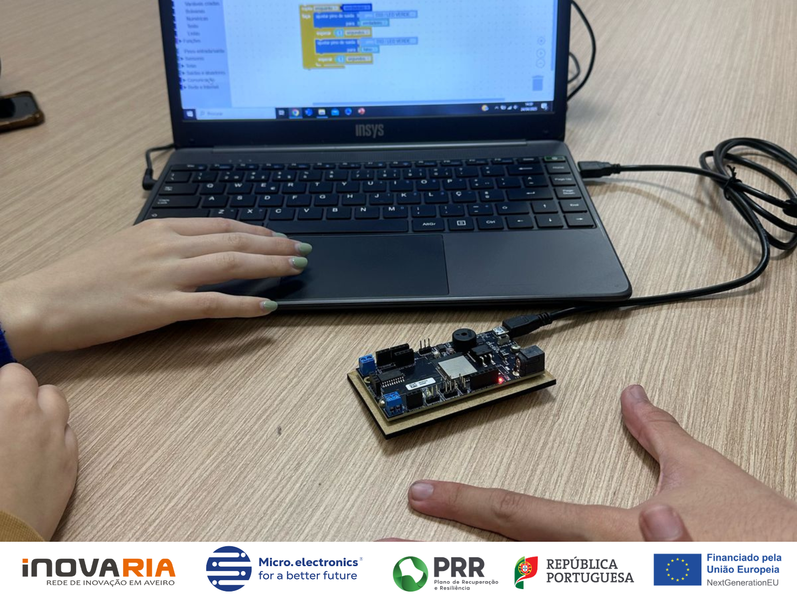 Eletronic Labs organisiert weiterhin Workshops, die Studenten die wichtigsten technologischen ...